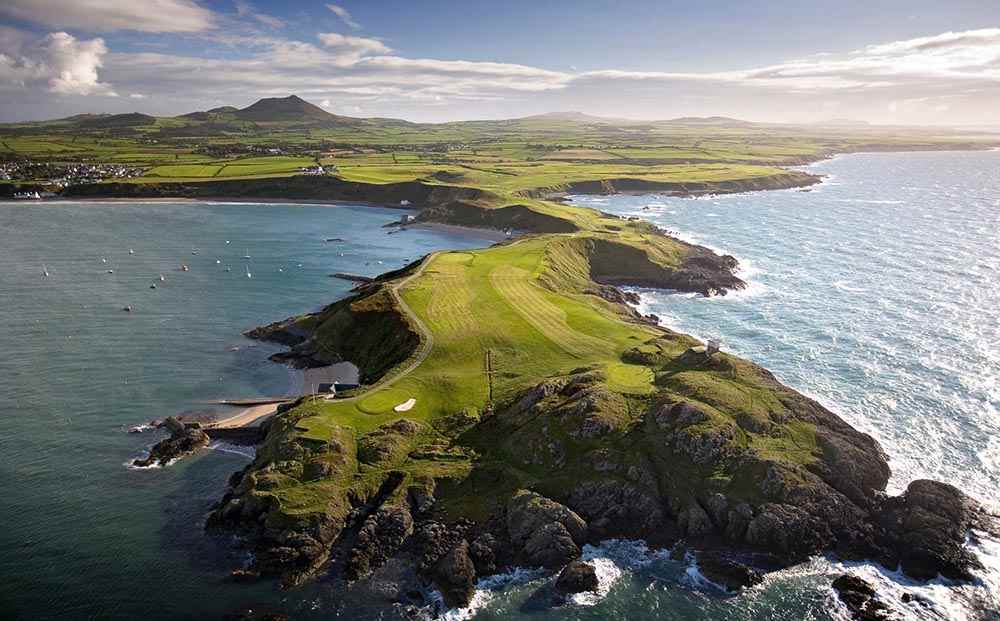 Coach Trips & Holidays to Anglesey & The Llyn Peninsula | Leisuretime